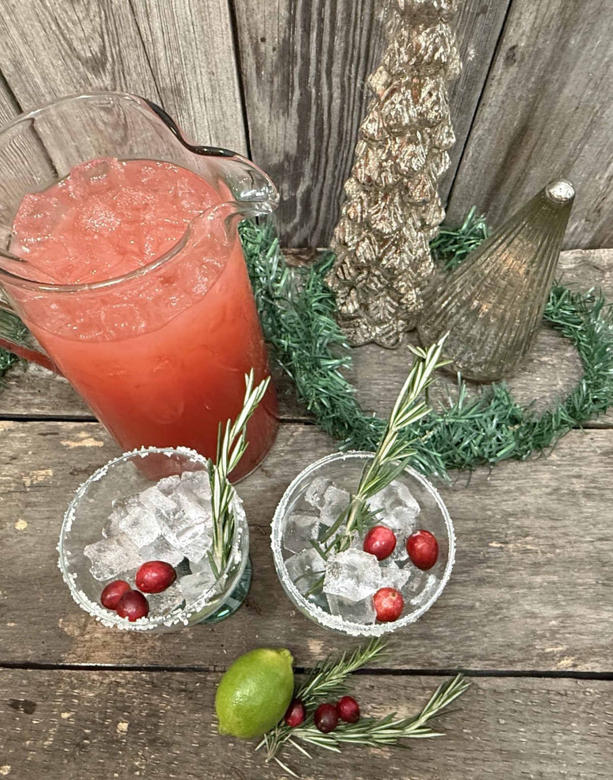 Mistletoe Margaritas - The Farmwife Feeds